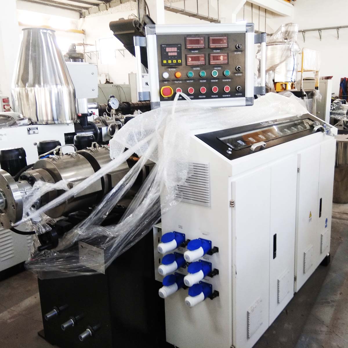 Conical Twin Screw Extruder for PVC Pipe Manufacturers in Kerala ...